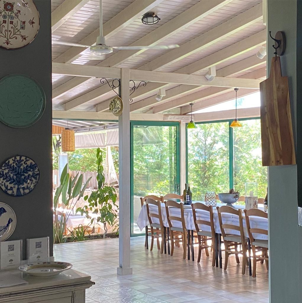 About Us – Lefkada Restaurants | Nydri Restaurant | The Pinewood